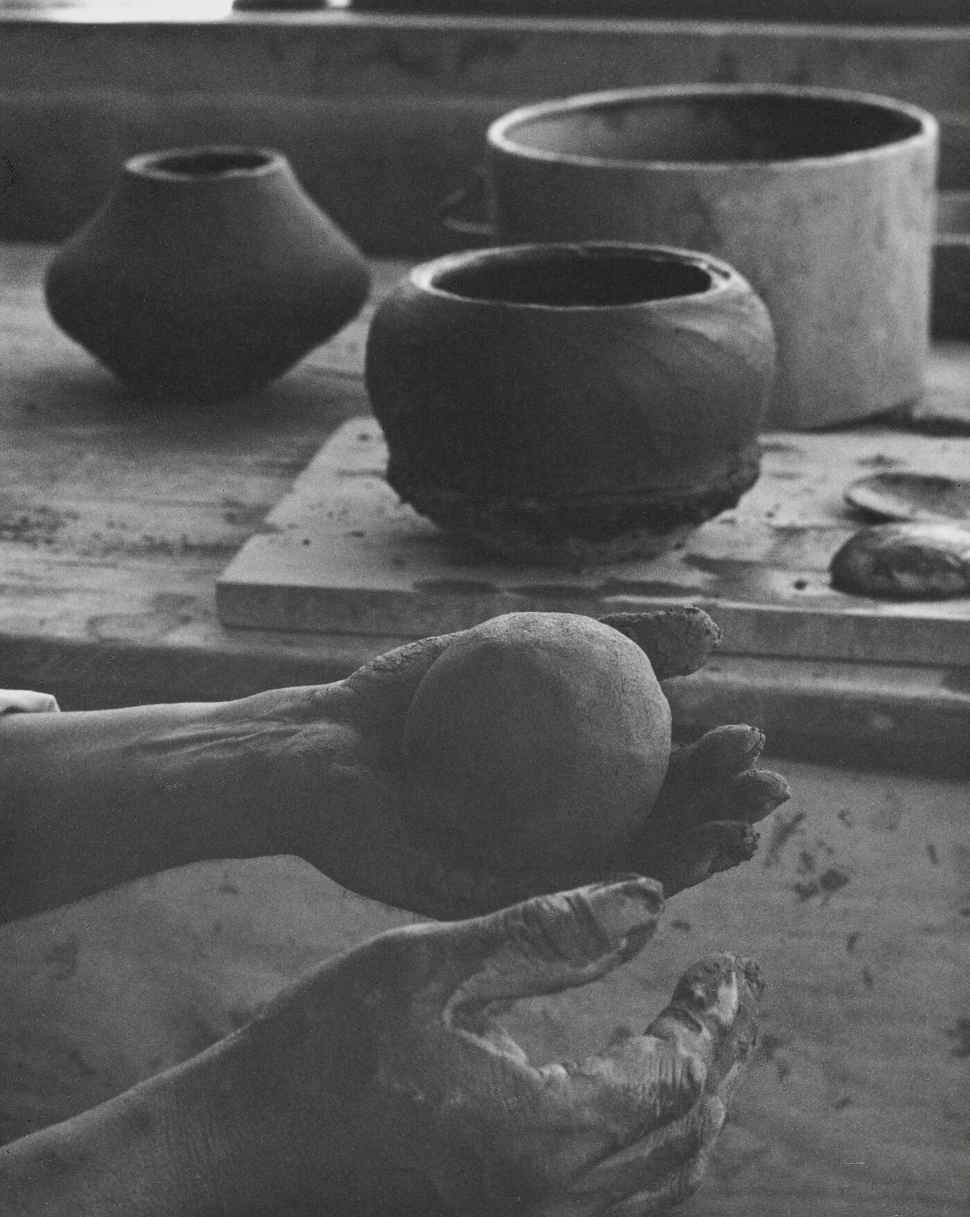 [Popovi Da making pottery] | Amon Carter Museum of American Art