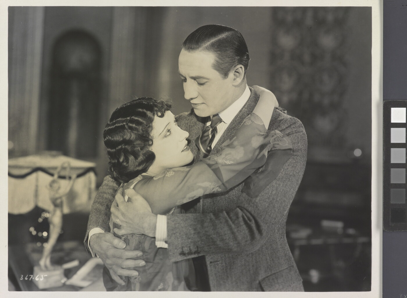 [Elliot Dexter embracing Gloria Swanson, "Affairs of Anatol” outtake ...