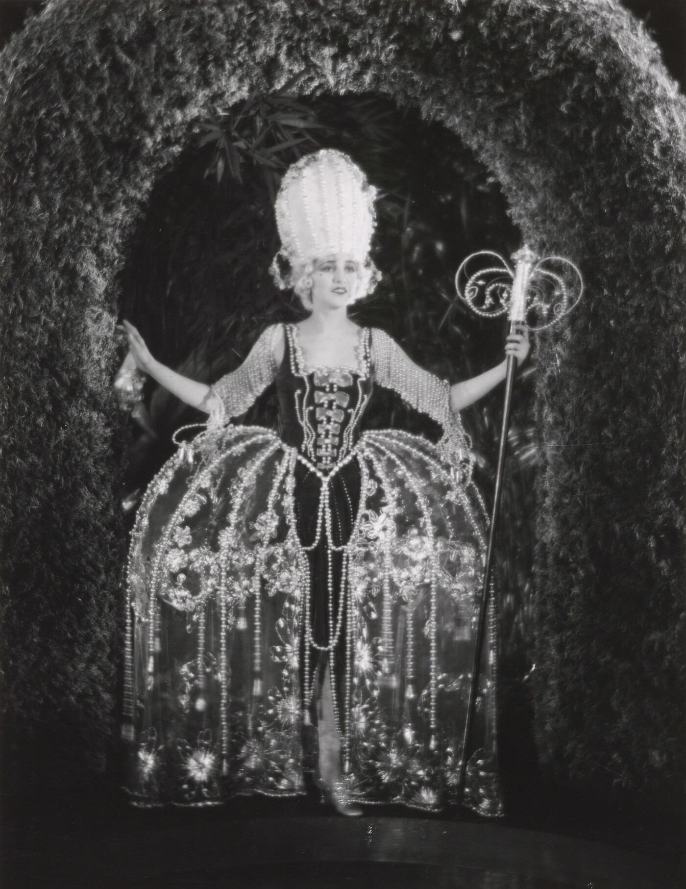 [Agnes Ayres in Cinderella fantasy sequence, "Forbidden Fruit"] | Amon ...