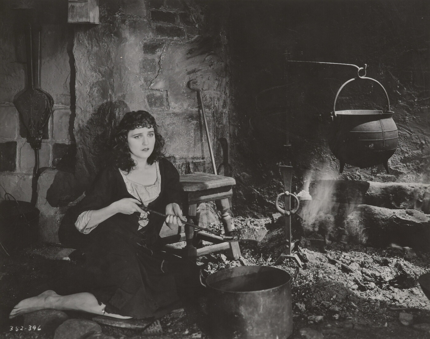 [Agnes Ayres in Cinderella sequence, "Forbidden Fruit"] | Amon Carter ...