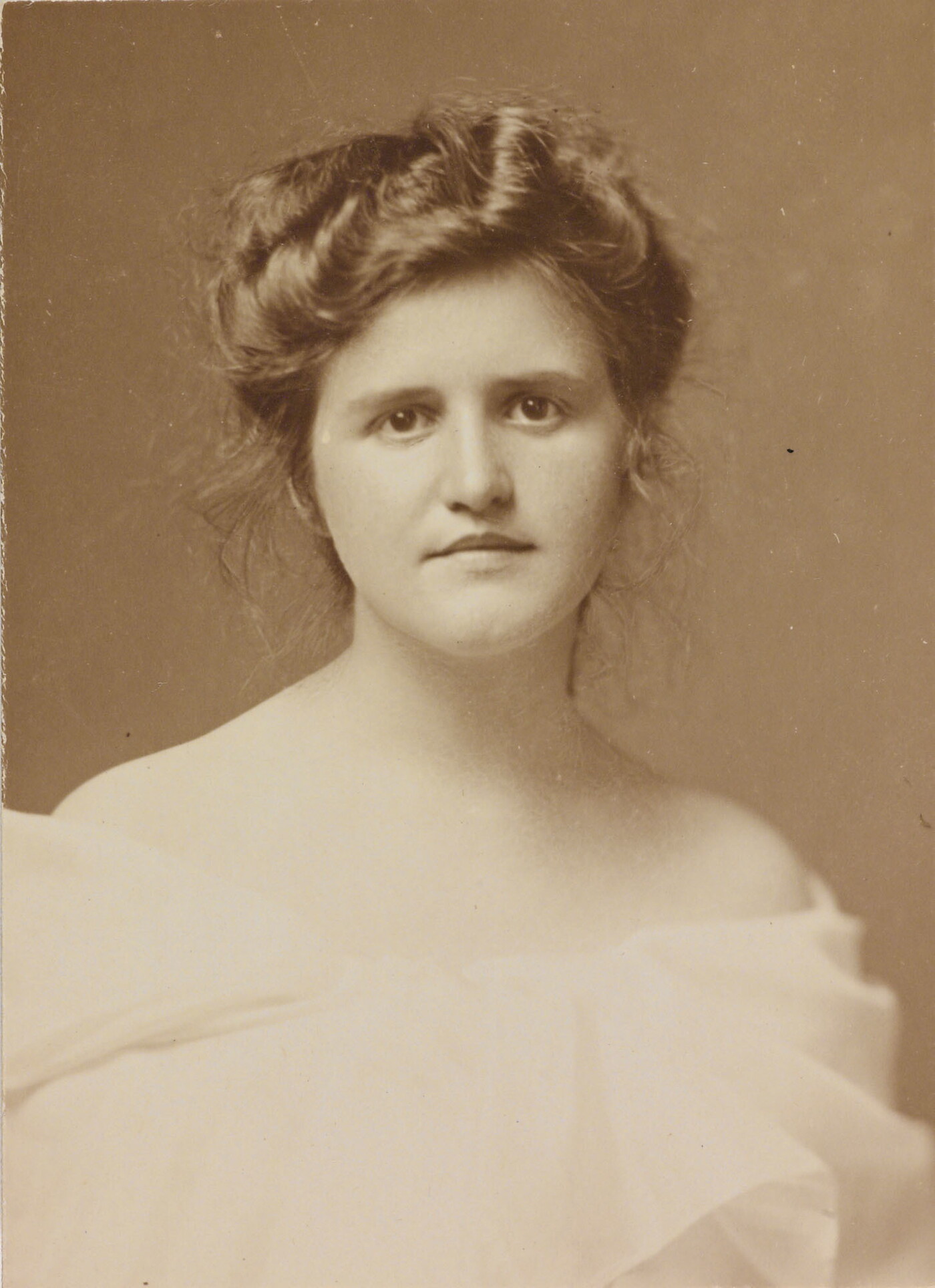 [Portrait of Clara Sipprell in white dress] | Amon Carter Museum of ...