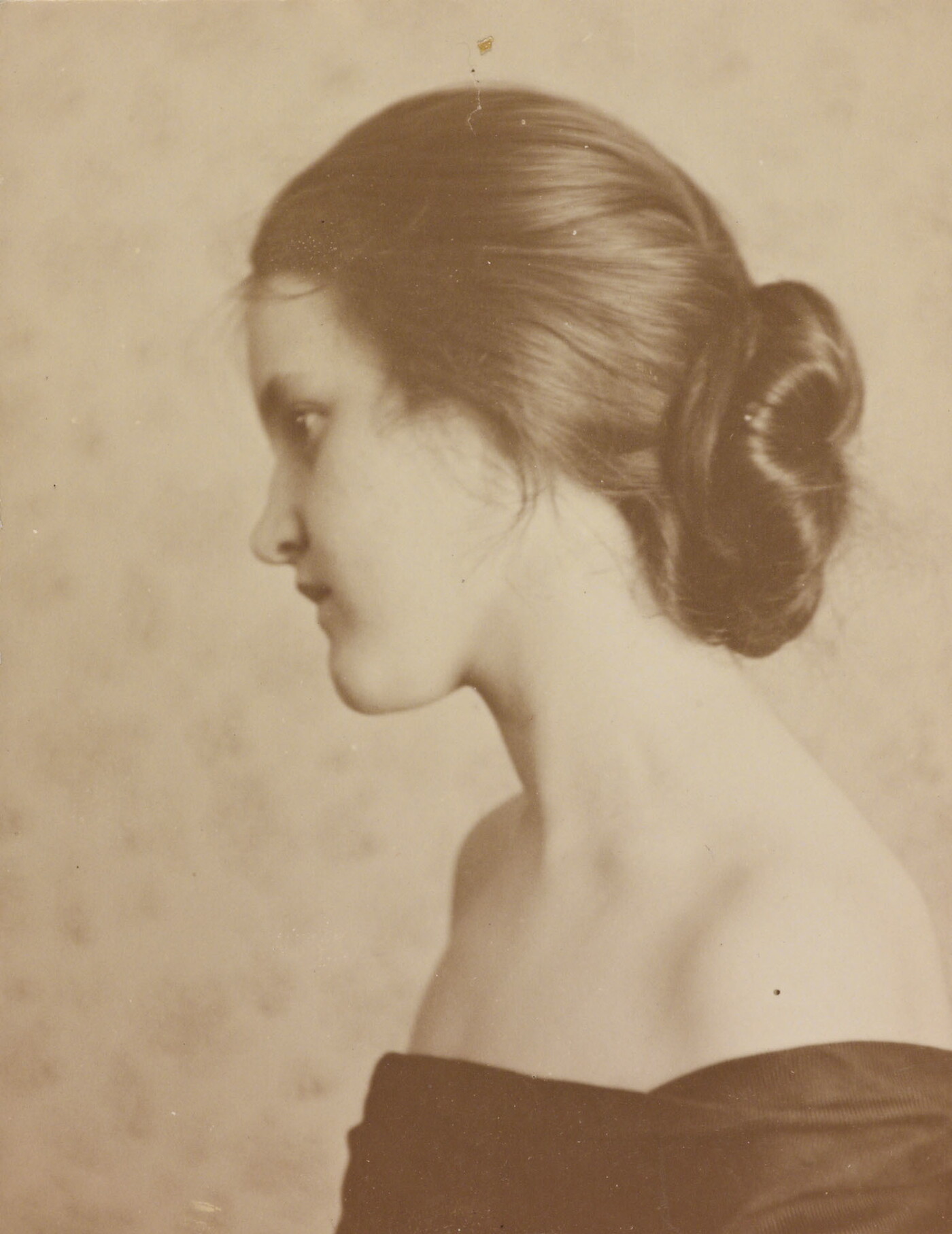 [Profile portrait of Clara Sipprell in black] | Amon Carter Museum of ...