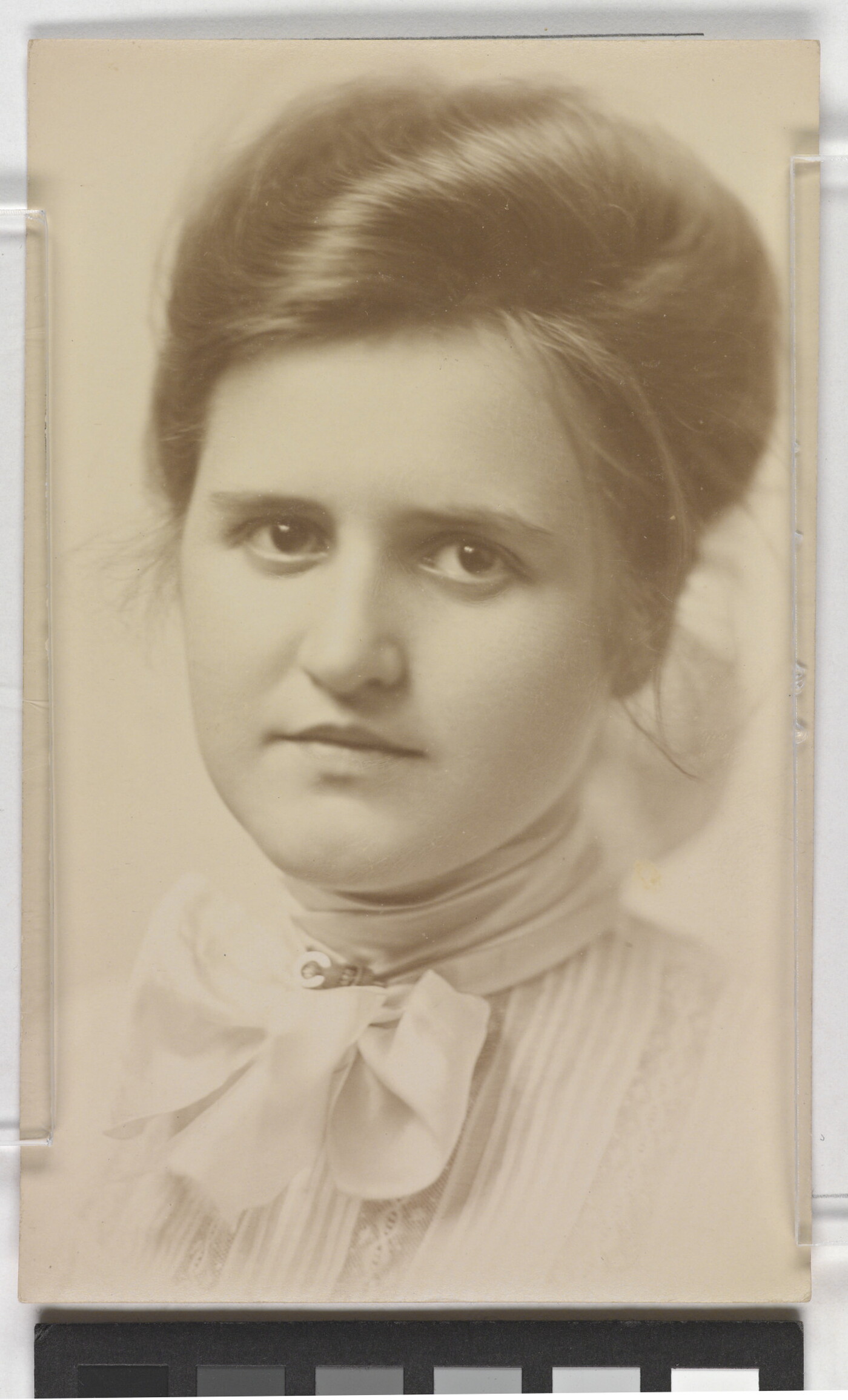 [Portrait of Clara Sipprell wearing cravat] | Amon Carter Museum of ...