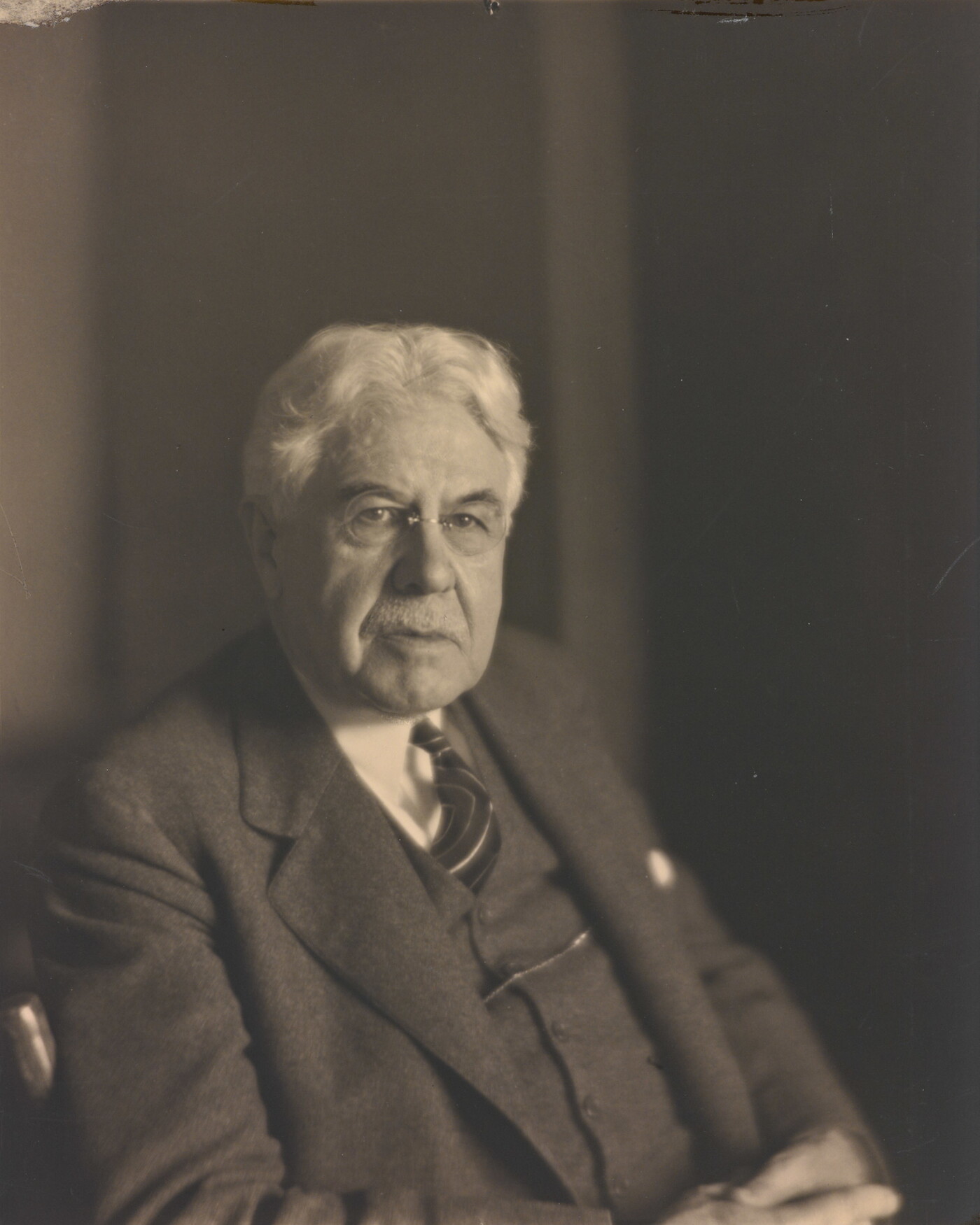 [Portrait of man in suit] | Amon Carter Museum of American Art