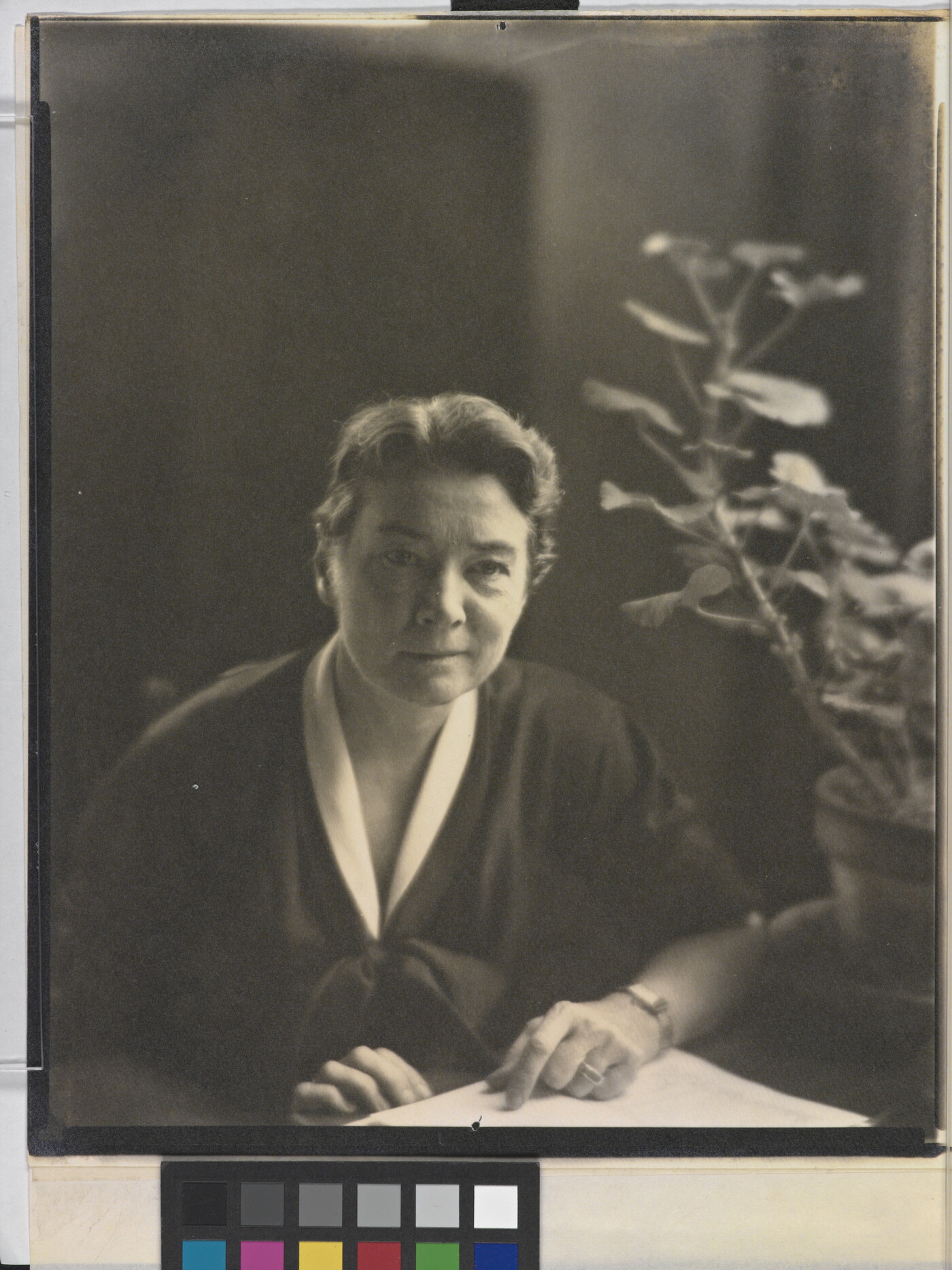 [Phyllis Fenner seated at desk] | Amon Carter Museum of American Art