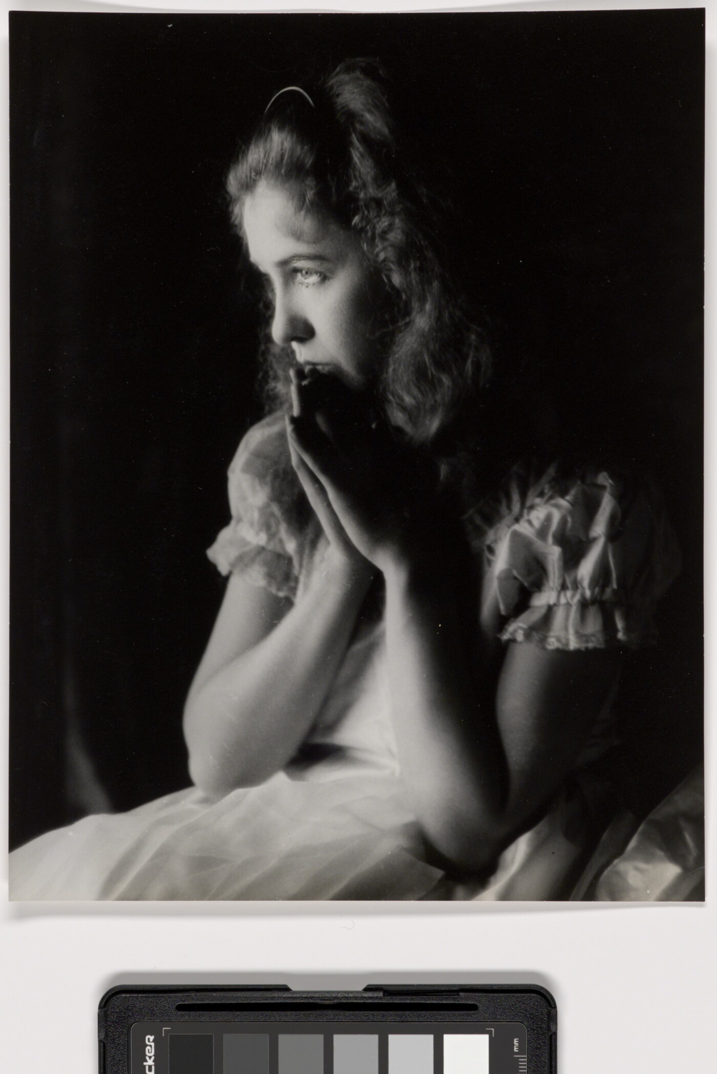 [Dorothy Gish in costume] | Amon Carter Museum of American Art