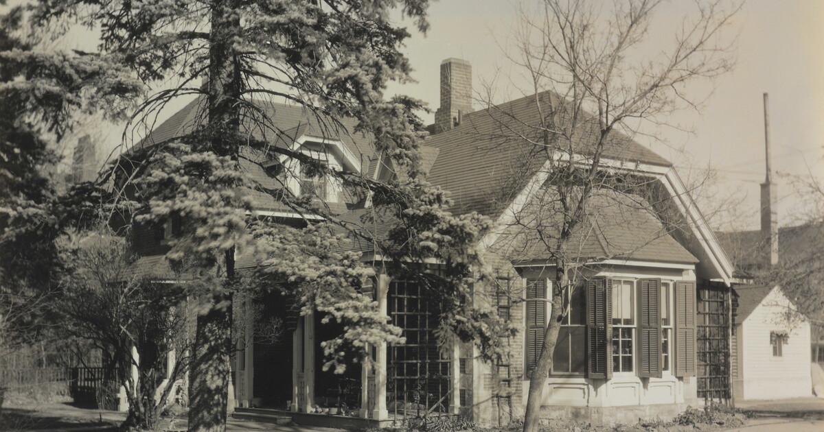 [Fanny Robbins' home, Colorado Springs] | Amon Carter Museum of ...