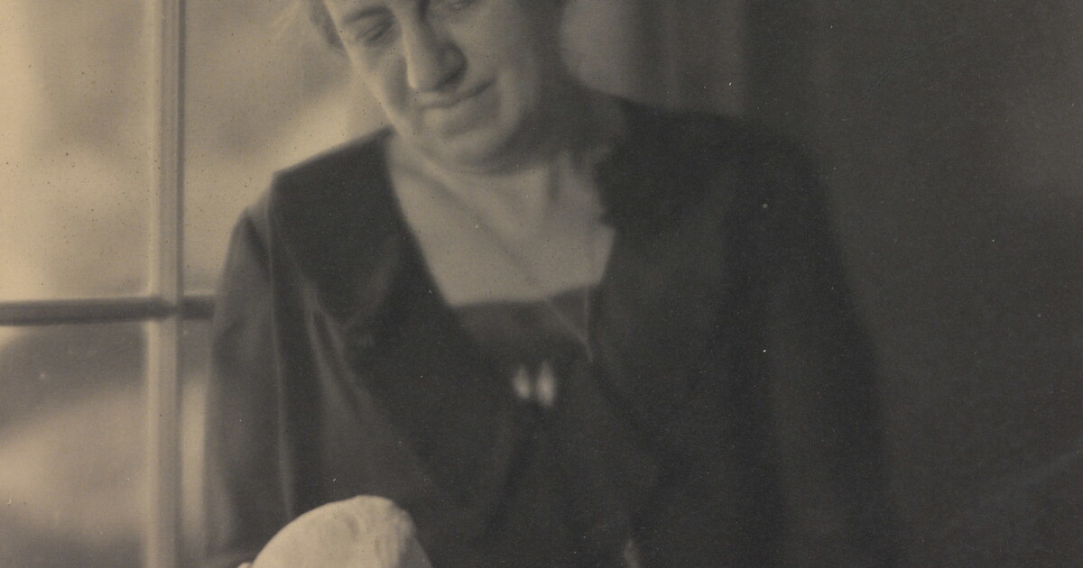 Lucy Miller Taylor Holding Plaster Head of Laura Gilpin Made by Brenda ...