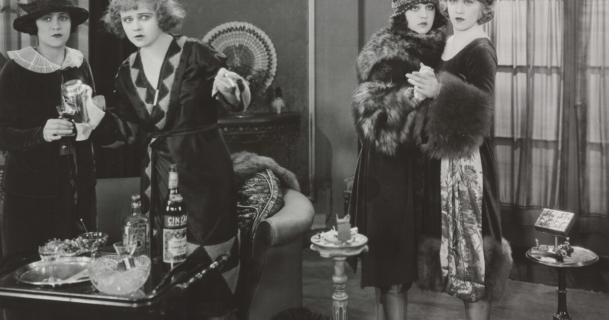 [Maude Wayne and two actresses and Wanda Hawley, "Affairs of Anatol ...