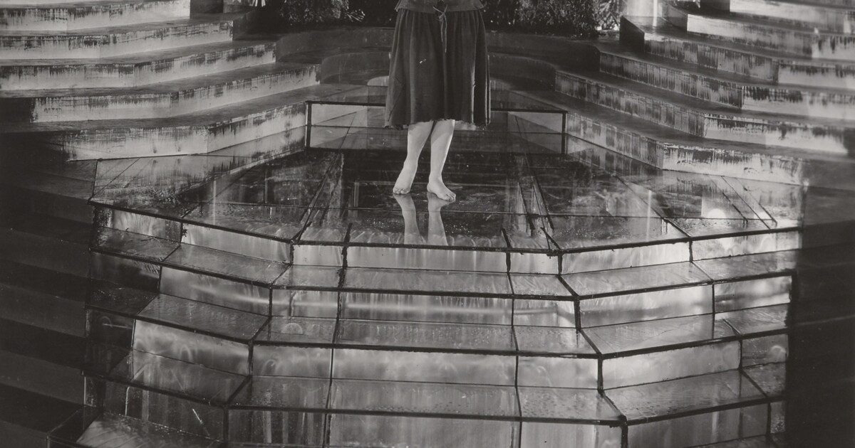 [Agnes Ayres in Cinderella sequence, "Forbidden Fruit"] | Amon Carter ...