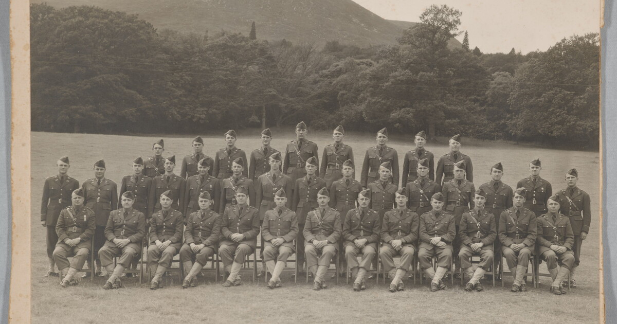 Officers of the 91st Army Field Artillery of the 1st Armored Division ...