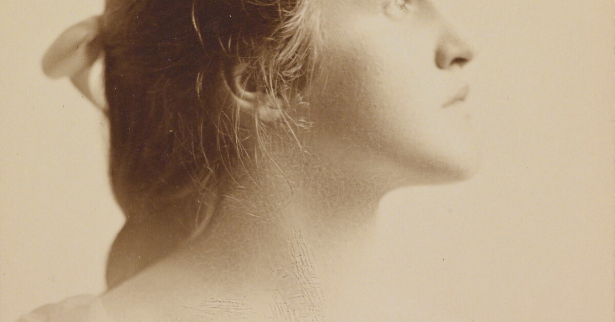 [Profile portrait of Clara Sipprell] | Amon Carter Museum of American Art