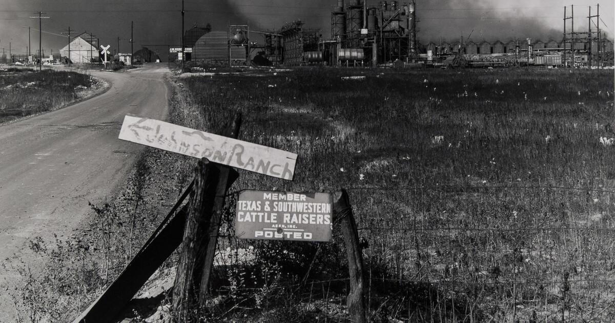 Channel and Furnace Black Plants of the Huber Oil and Carbon Co. Borger ...