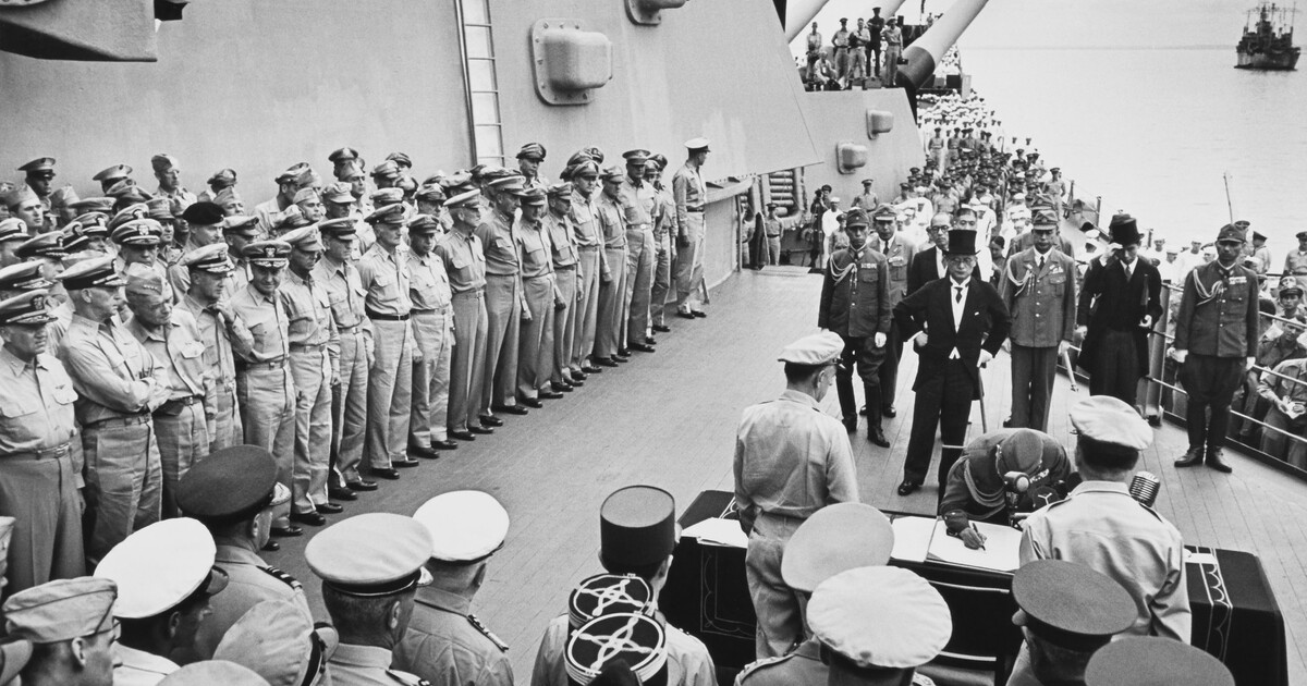 The Japanese Surrender on the USS Missouri in Tokyo Bay. September 2 ...