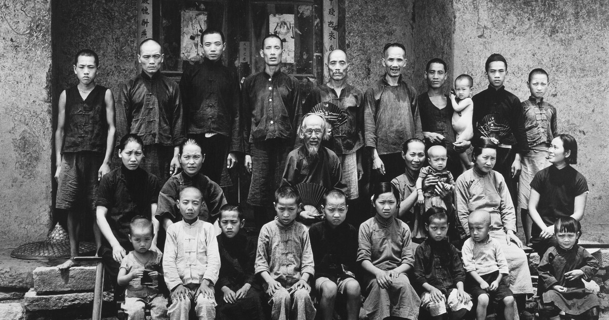 Three Generations of the Fang Family, Prosperous Farmers in the Fertile ...