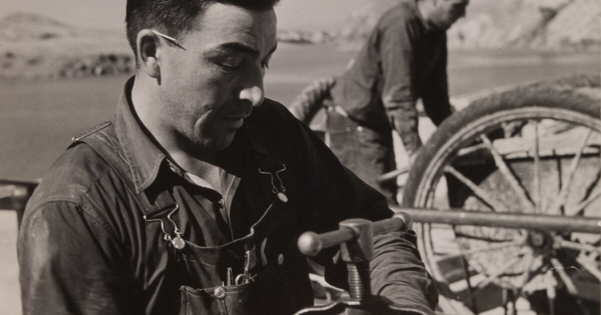 Electrician Stringer at Work at Irrigation Pumping Station, Flathead ...